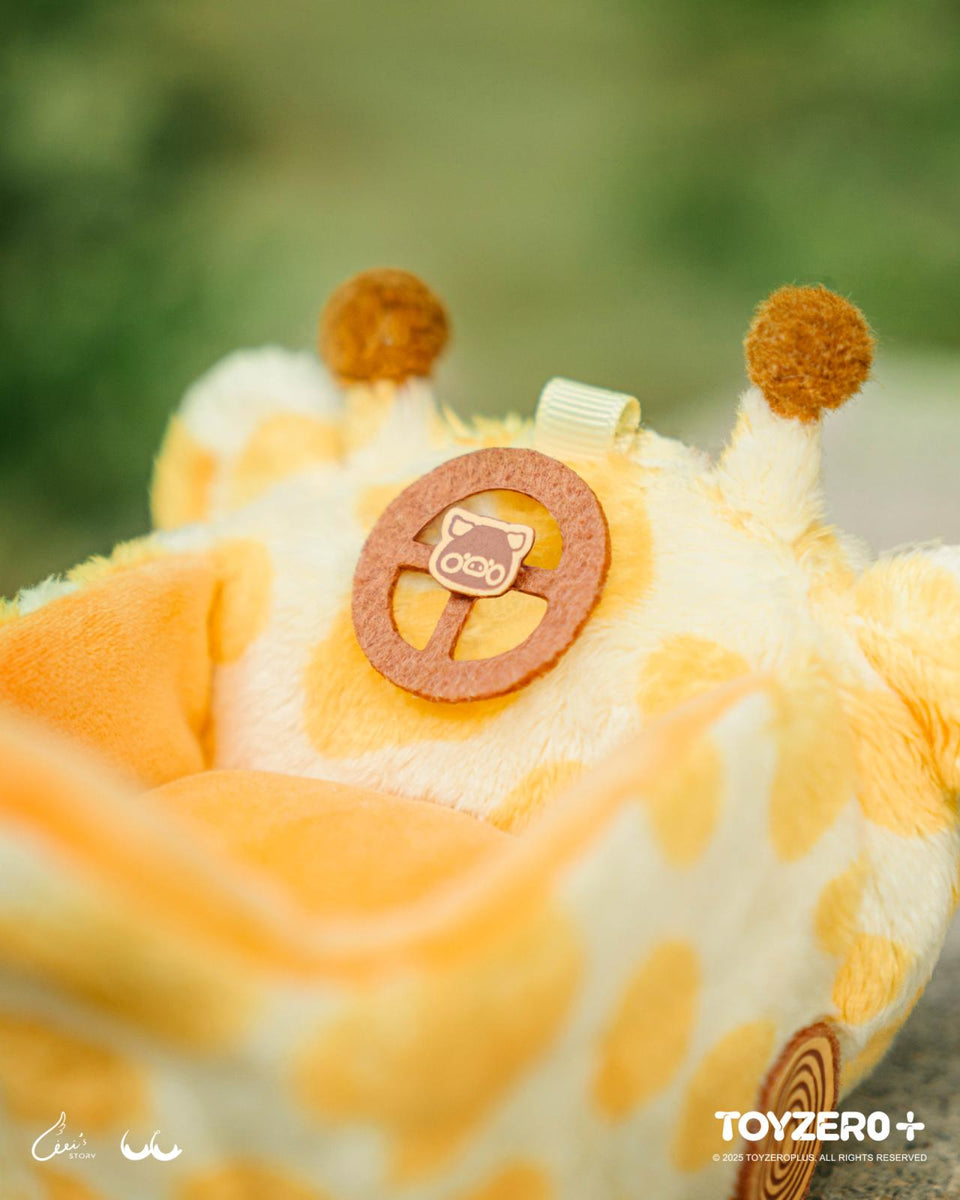 LuLu the Piggy Animal Party - High Speed Giraffe Lu Plush Keychain ...